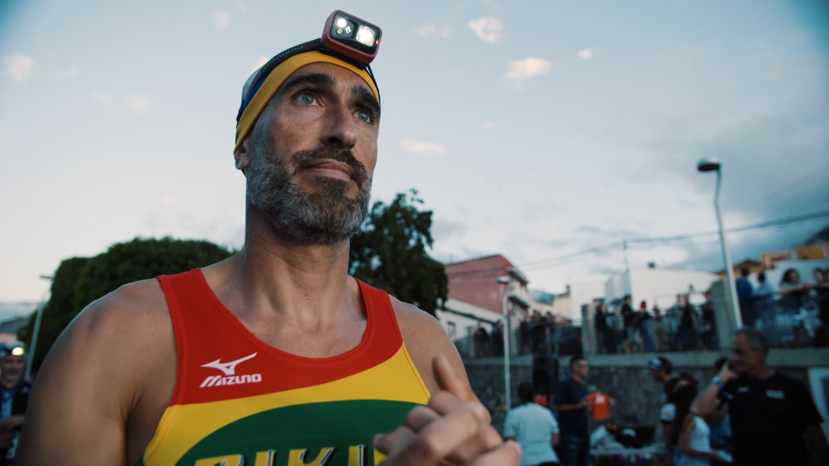 Manuel Anguita y Eva María Sperger se coronan en la Tenerife Bluetrail ...